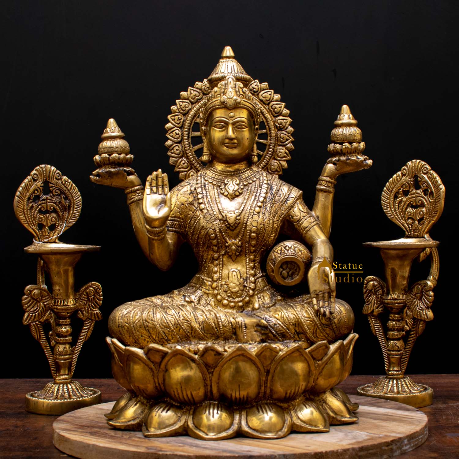 Indian Goddess of Wealth Maa Lakshmi Idol Vastu Lucky Statue With Mone ...