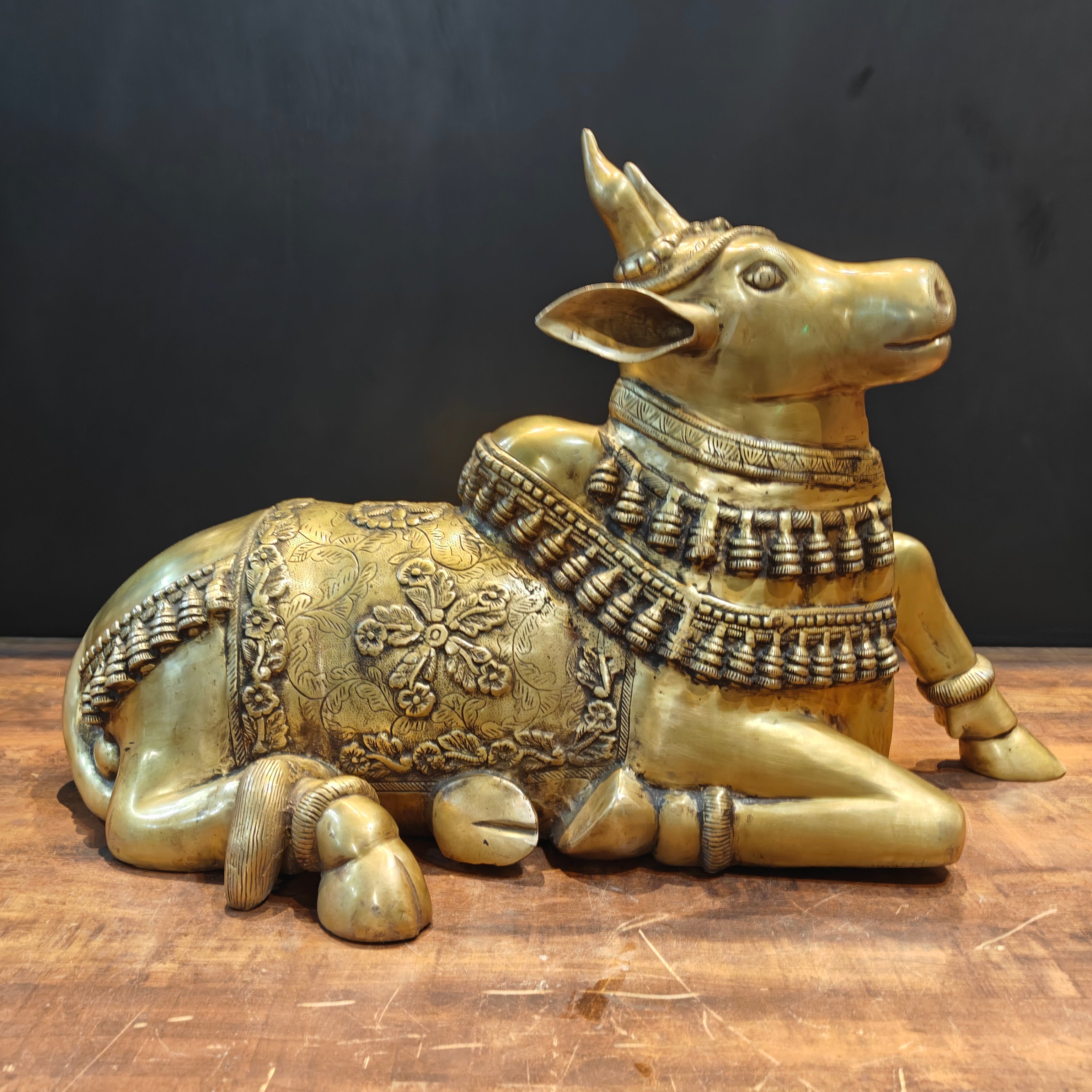 Brass Large Nandi Sculpture 33 Inch – StatueStudio